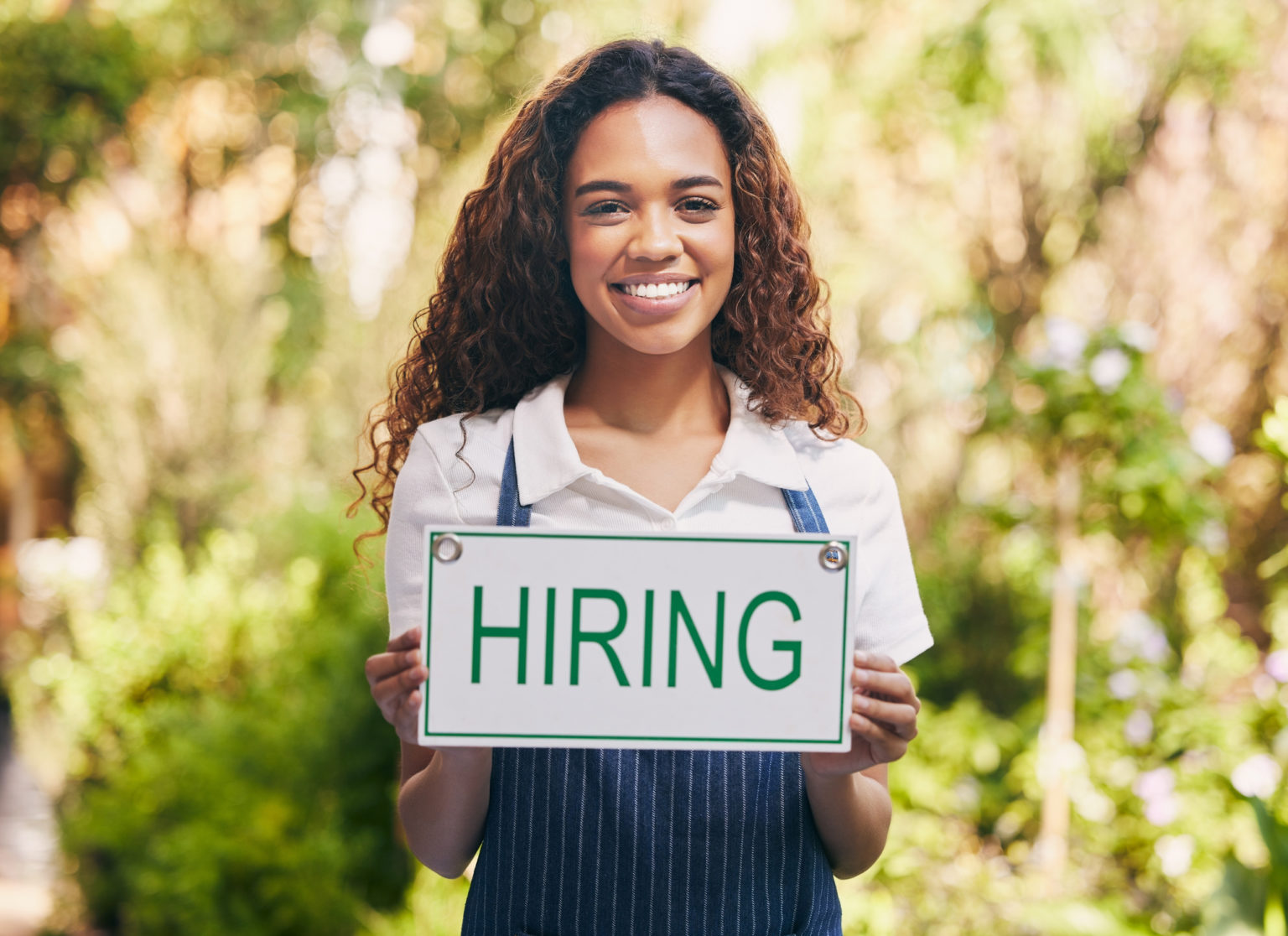 Hiring in Retail: Finding and Selecting the Right Candidate - MOHR Retail